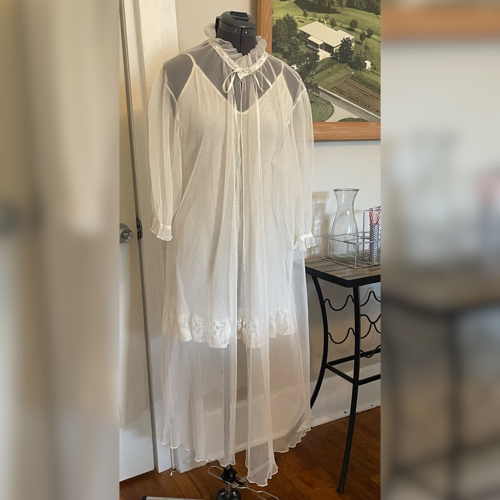 Secrets In Lace Vintage Lingerie Robe Sheer Pleated R… - Gem